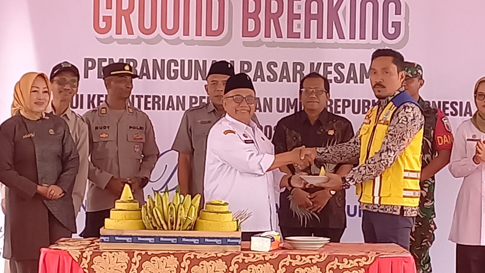 Pasar Kesamben Dibangun Kembali, Ikhtiar Pemulihan Ekonomi Yang ...